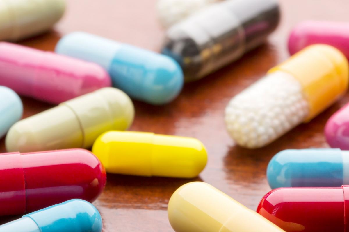 Adverse events in people taking macrolide antibiotics | Cochrane Acute ...